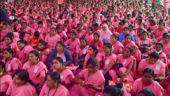 ASHAs: Workers or volunteers? | Latest News India