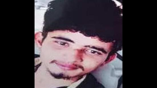 Police invoke MCOCA against gangster Santosh Jadhav | Hindustan Times