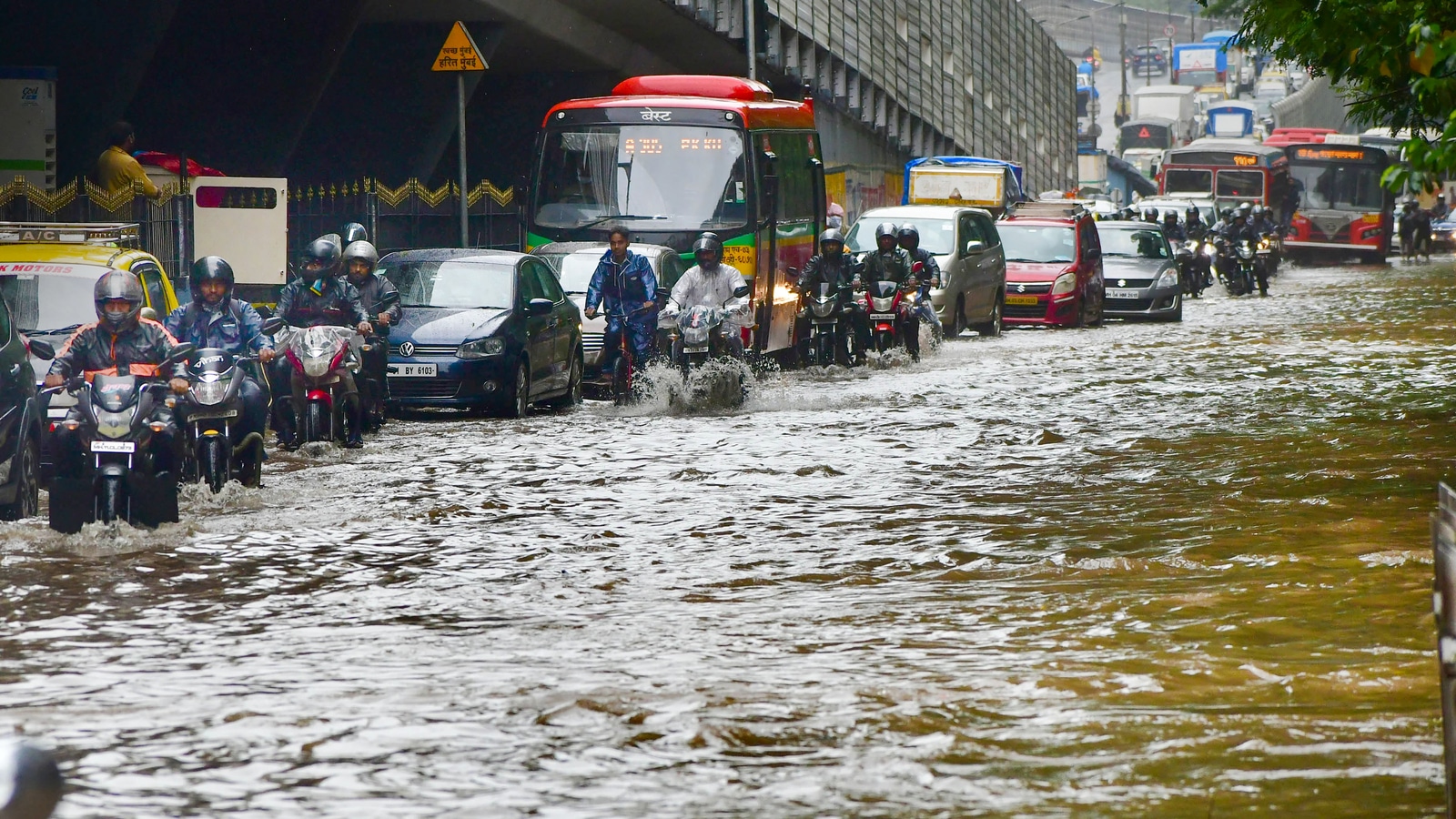 Red alert in Western Maharashtra, very heavy rainfall likely in these ...