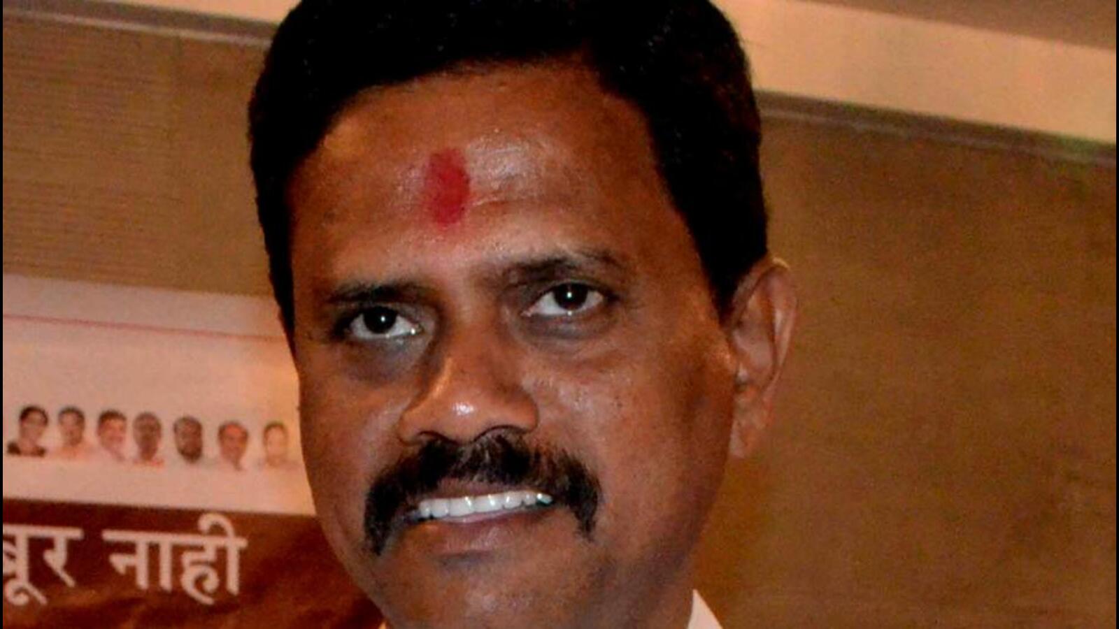 Uddhav loyalist mentored by Anand Dighe could take on Shinde in his ...