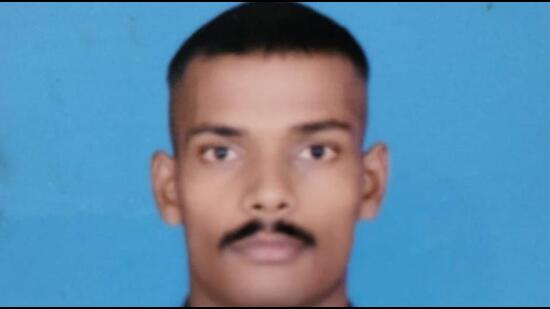 Soldier injured in accidental firing in Poonch succumbs - Hindustan Times Soldier injured in accidental firing in Poonch succumbs - Hindustan Times