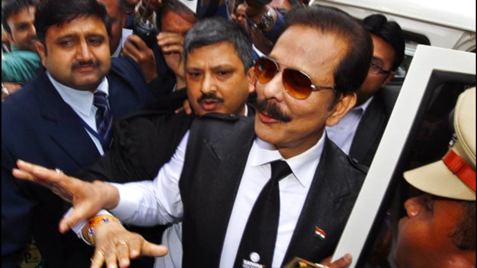 Supreme Court slams Patna HC order on Subrata Roy Sahara’s arrest ...