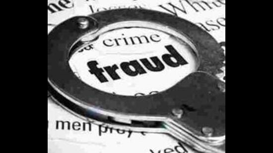 Pune veterinary doctor duped of ₹35 lakh in chit fund fraud | Hindustan ...