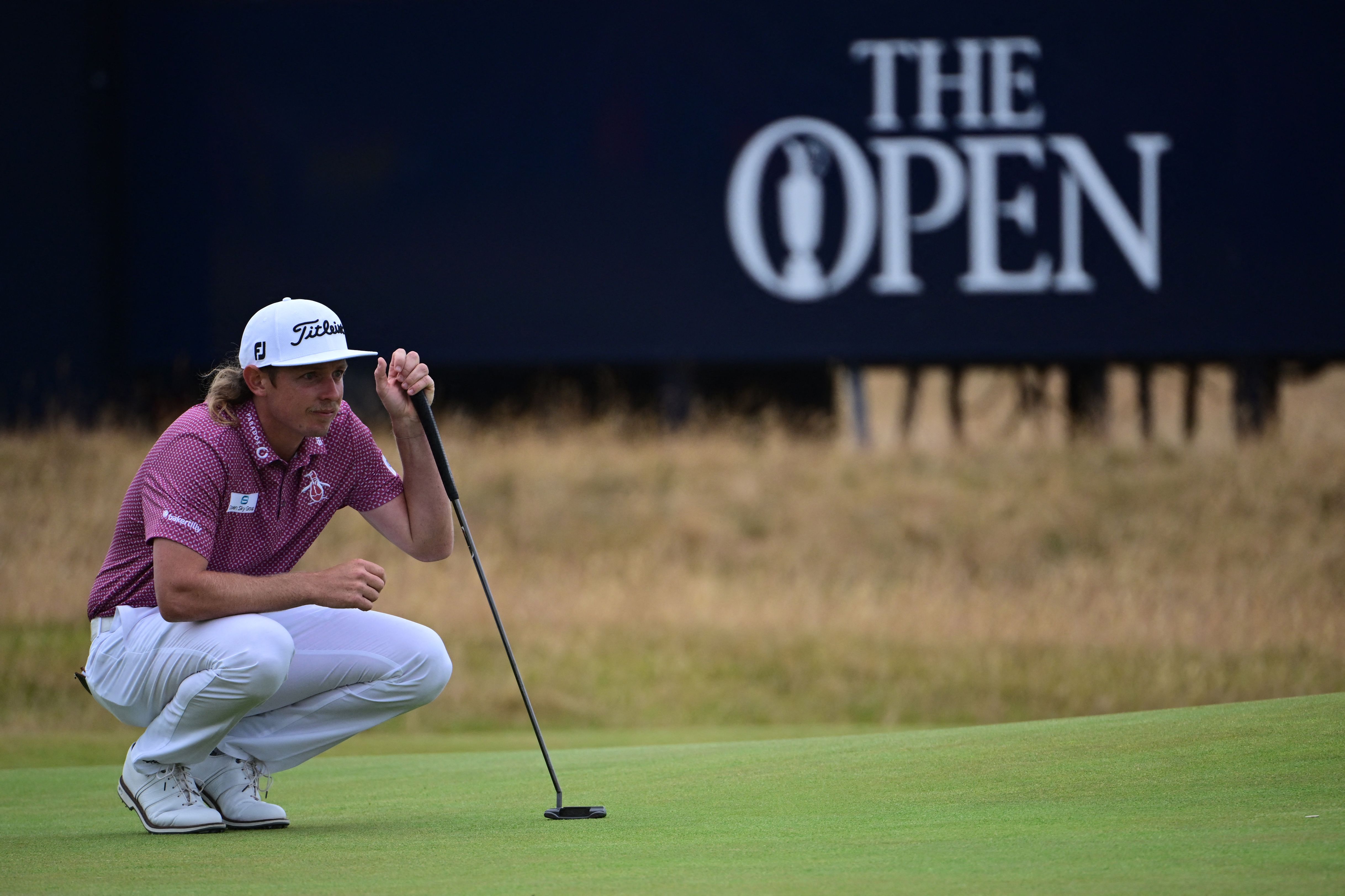 Cameron Smith gives ultimate proof that you really putt for the dough