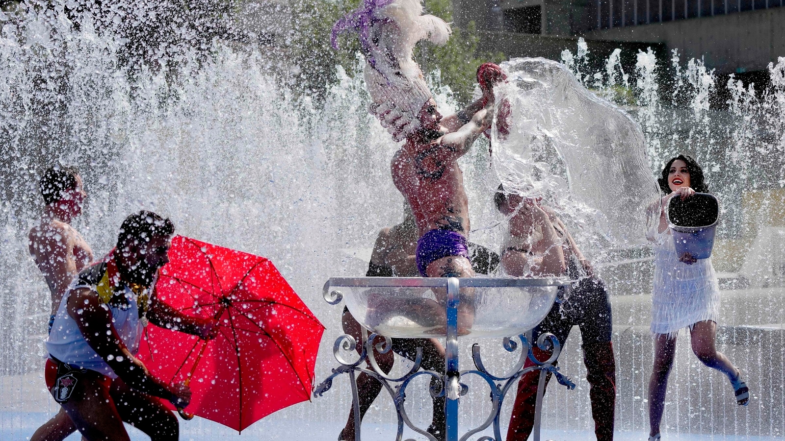 Britain records highest temperature ever at 40 degrees Celsius as ...