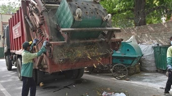 Cash-strapped MCD to levy garbage user charges on more commercial ...