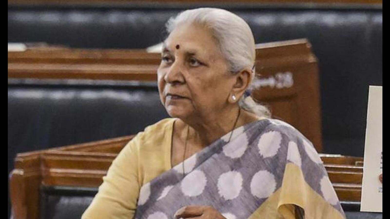 Governor Anandiben Patel gives governance mantra to UP ministers ...
