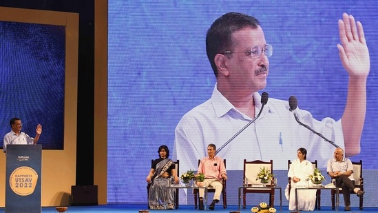 We want students to spread love, not hate: Kejriwal at Happiness Utsav ...