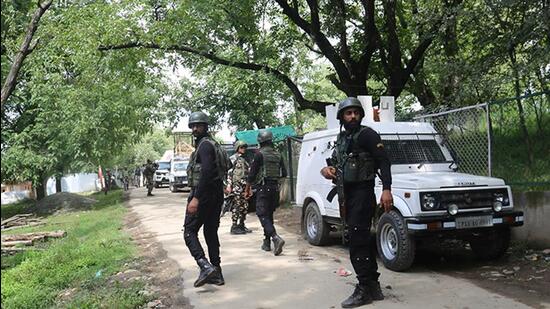 LeT militant killed in encounter in Baramulla | Hindustan Times