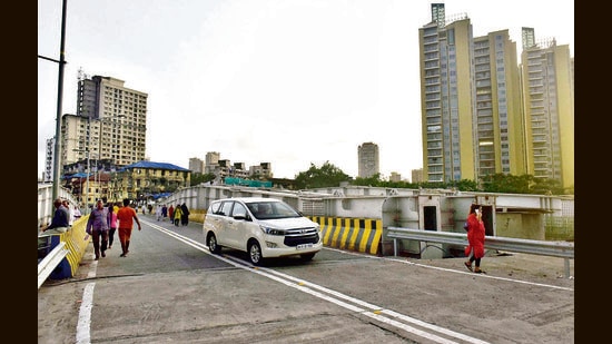 Commuters rejoice as Hancock bridge opened for traffic after HC nod ...