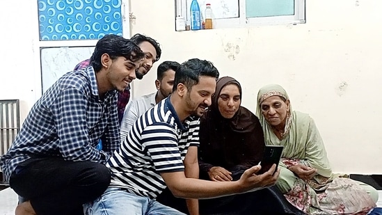 A Mumbai woman missing for 20 years now lives in Pakistan. Here's what ...