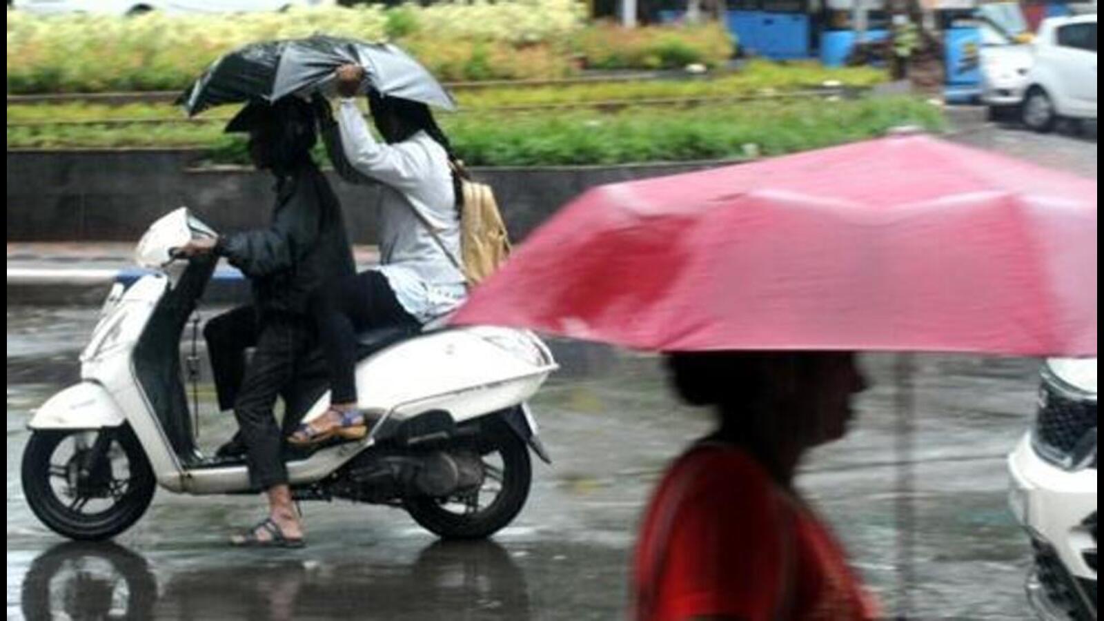 Day temperature on rise in Pune city; moderate rainfall likely till ...