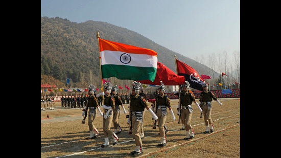 Guest column | Esprit de corps: A must among soldiers | Hindustan Times