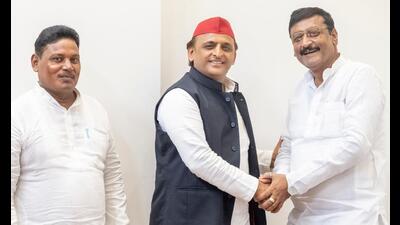 RSP chief meets Akhilesh Yadav | Hindustan Times
