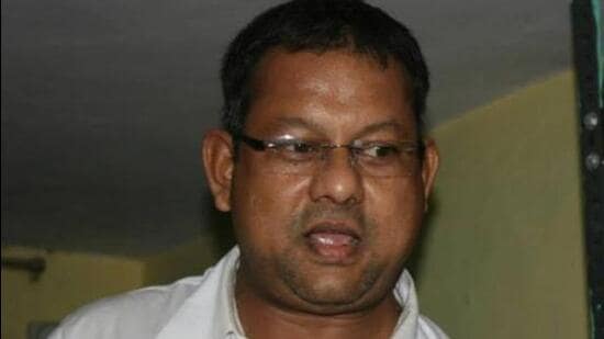 NIA court allows ED to question Nagpur lawyer Surendra Gadling| India News