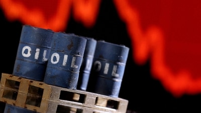 Russian promoted Indian oil refinery posts record profit of about $447 ...