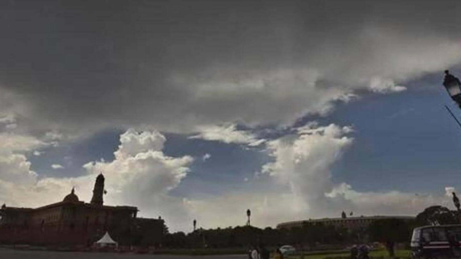 Cloudy sky, light rain expected in Delhi today: IMD | Latest News Delhi
