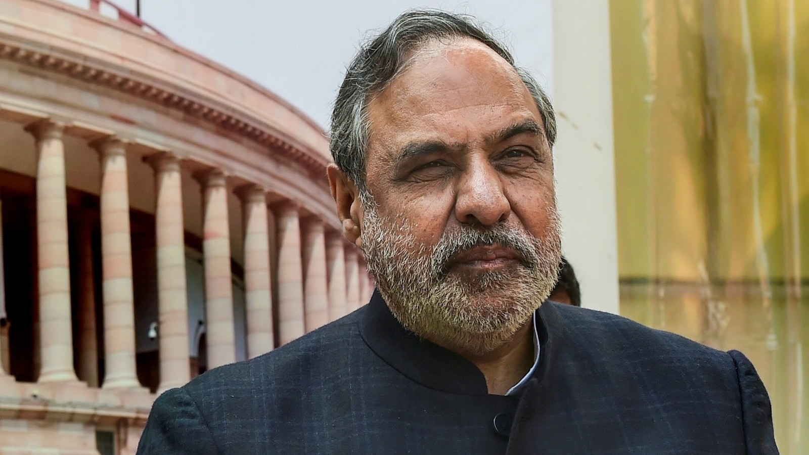 As Cong gears up for polls, Anand Sharma says Nehru-Gandhi family key ...