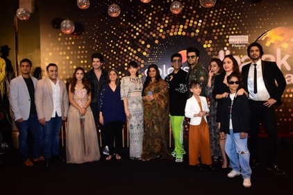 Jhalak Dikhhla Jaa bash: Nia Sharma, Uorfi Javed party with show judges ...