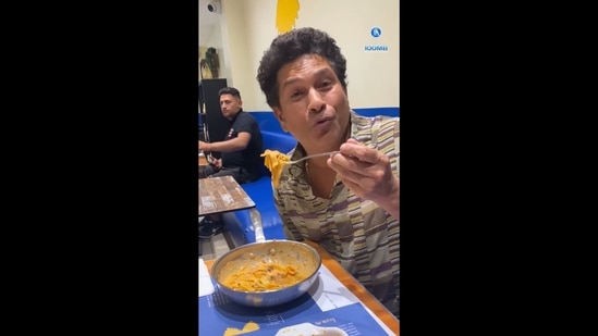 Sachin Tendulkar eats pasta at London restaurant suggested by daughter ...