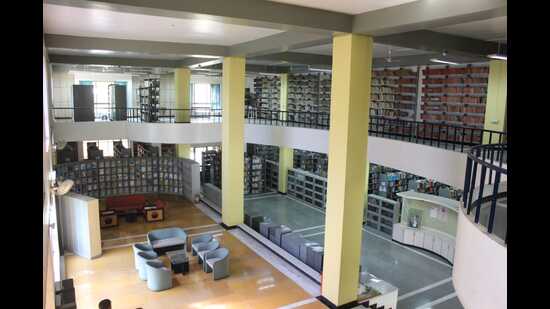Sprawling Balbharati library in Pune is now open for public | Hindustan ...