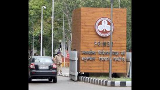 PGIMER performs first ever robot assisted stent implant - Hindustan Times