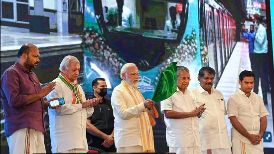 PM Modi inaugurates various development projects in Kerala | Latest ...
