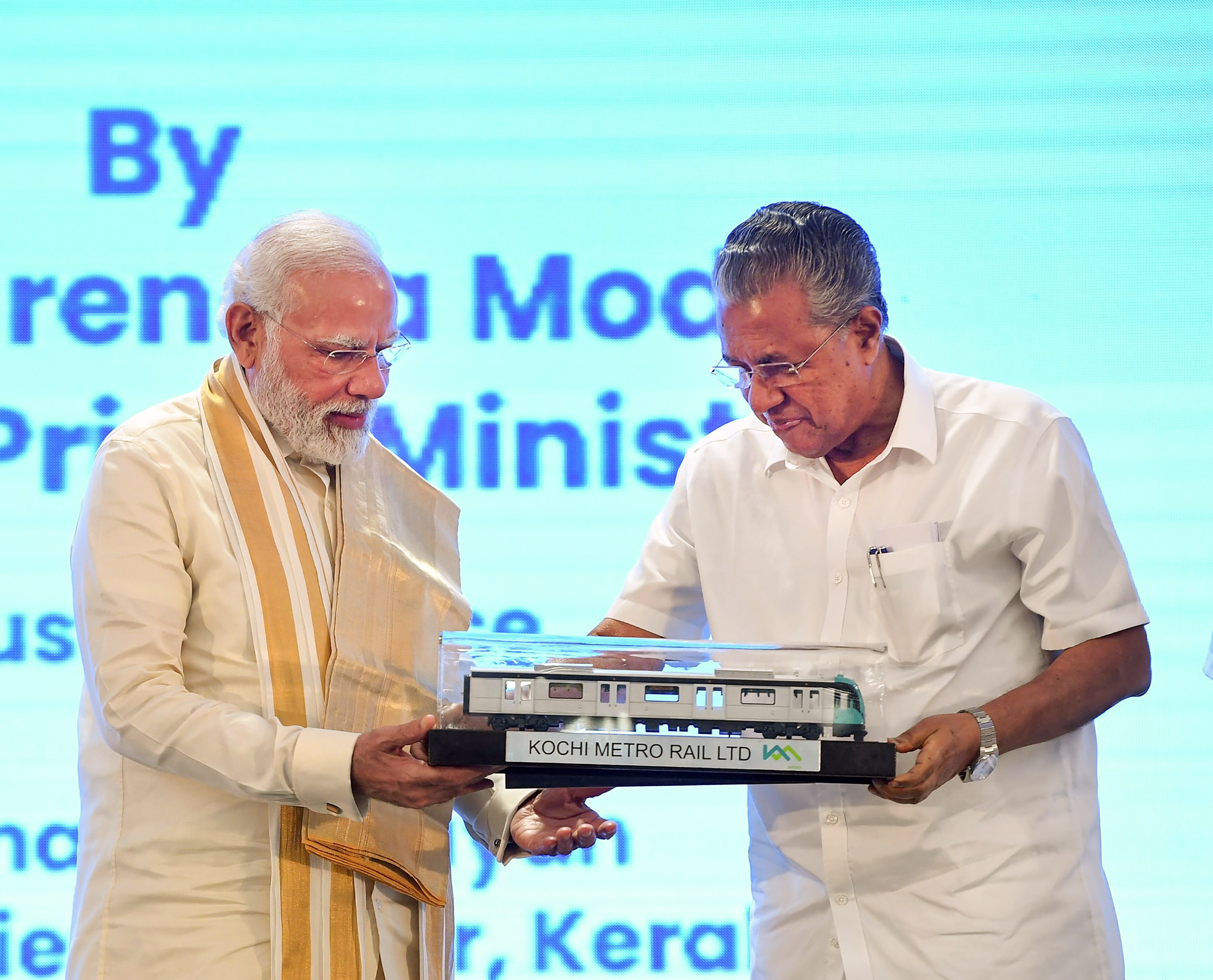 With Modi on stage, Vijayan shares example of meaningful Centre-state ...