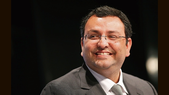 Mistry dies in road crash near Mumbai | India News