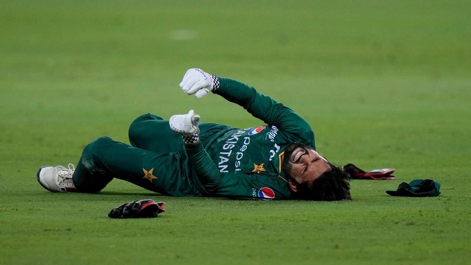 Mohammad Rizwan to undergo MRI scan after suffering leg strain against India | Cricket