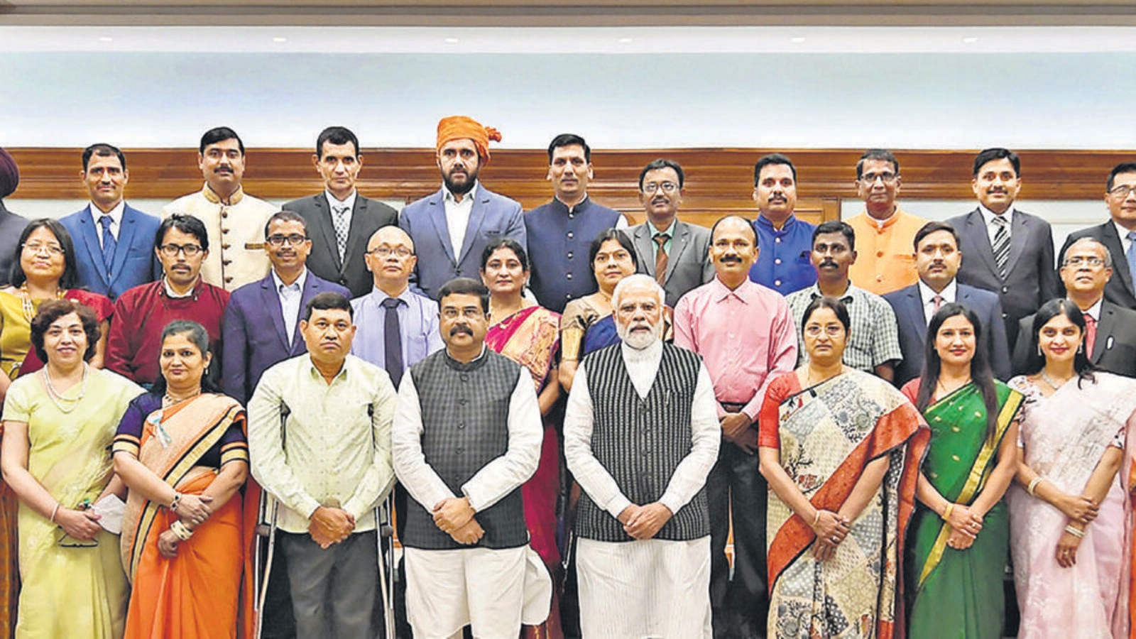 Modi, Murmu give pep talk to teachers | Latest News India