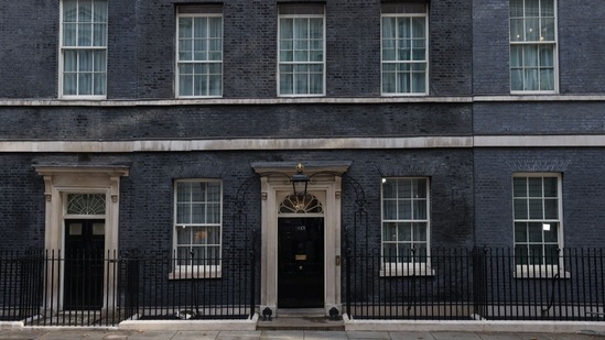 On UK PM race, Anand Mahindra offers 'Downing Street residence' as ...