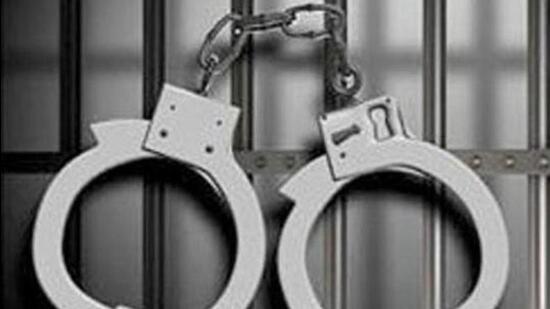 SI deployed with Sadhaura MLA caught with drugs in Shahabad | Hindustan ...