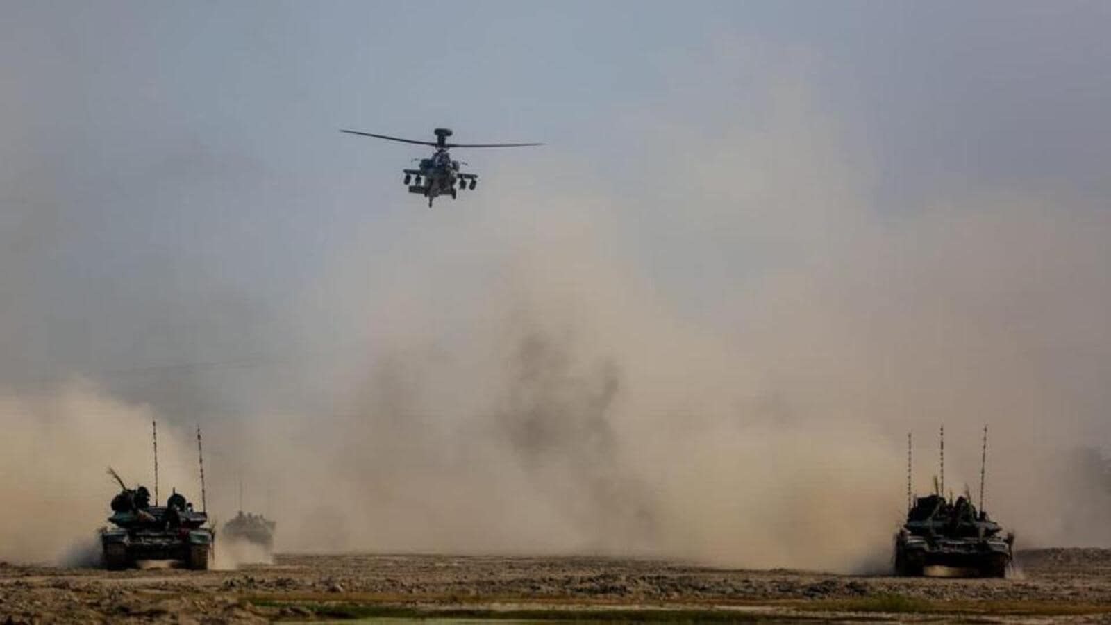 Indian Army, air force conduct joint exercise ‘Gagan Strike’ in Punjab | Hindustan Times