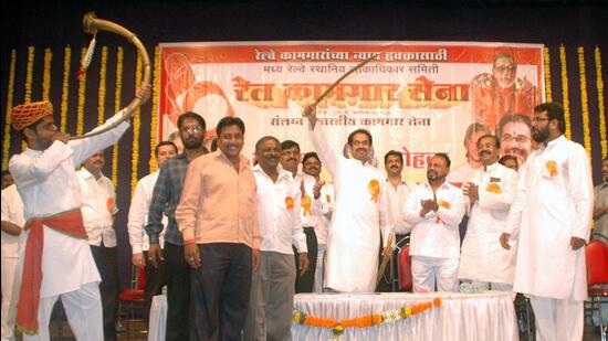 Will Eknath Shinde be able to take on Shiv Sena’s trade union ...