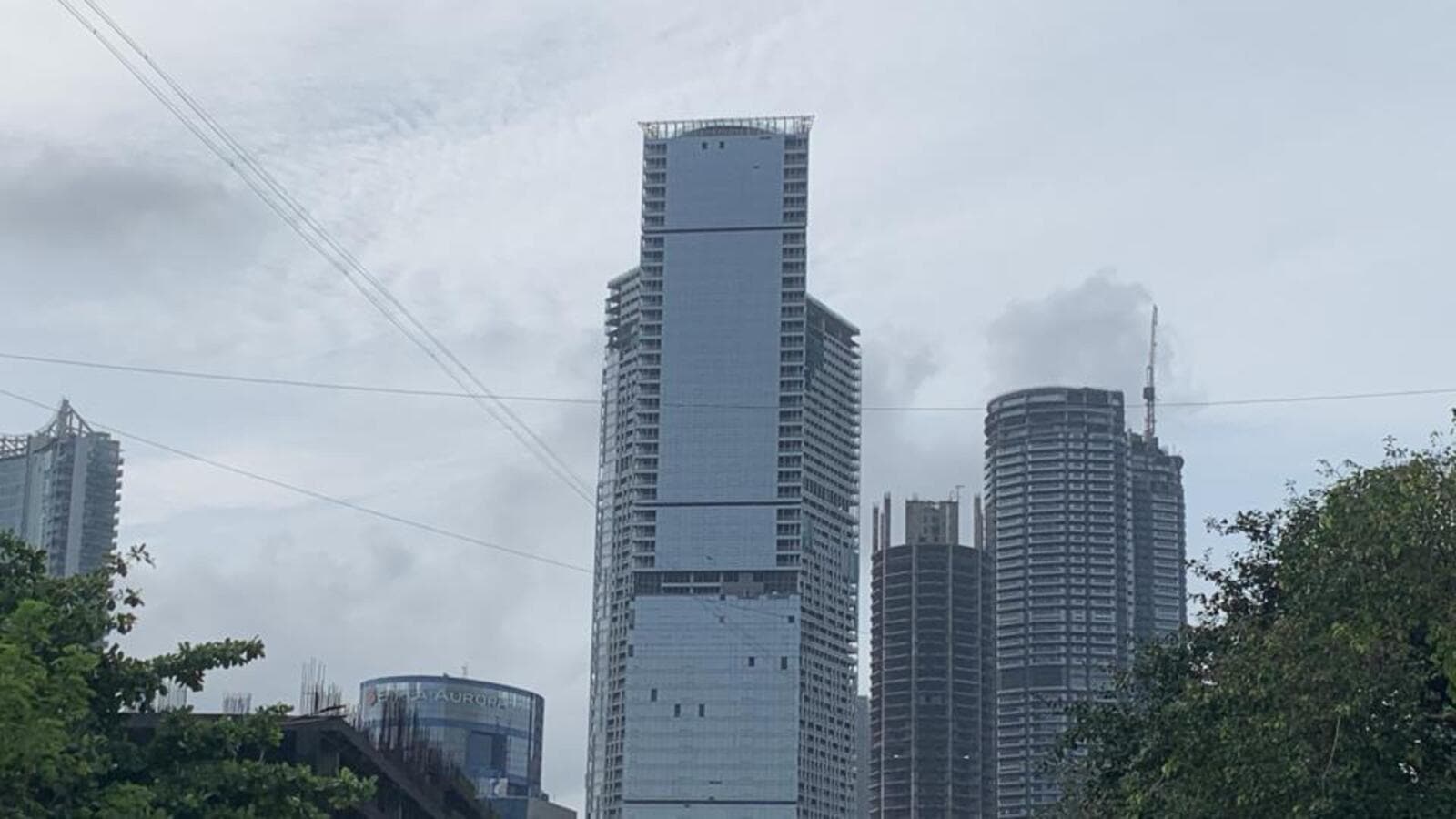 Two flats in Worli sold for ₹151 crore | Mumbai news - Hindustan Times