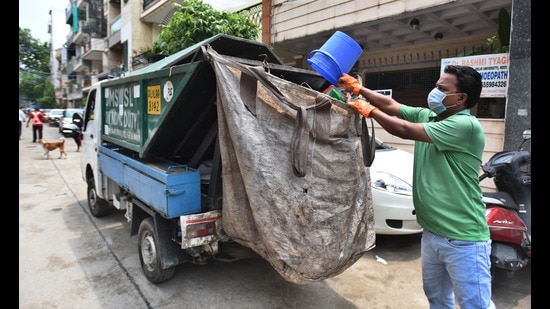 PCMC to stop collecting wet garbage from hsg soc generating over 100kg ...