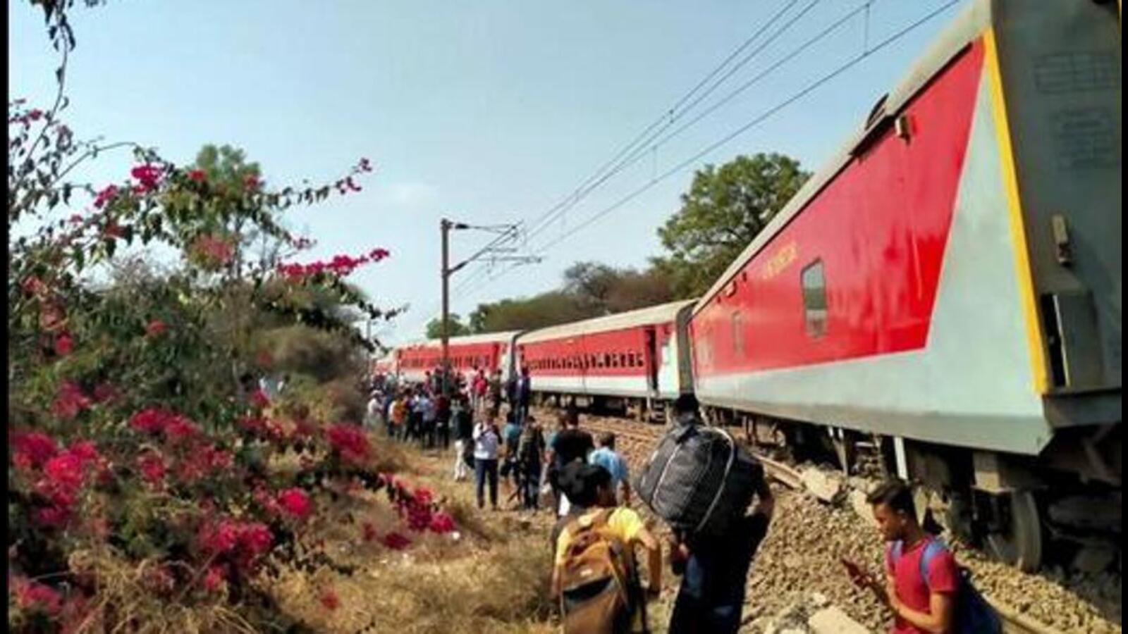 Passenger train derails in Odisha’s Koraput; No casualty reported ...