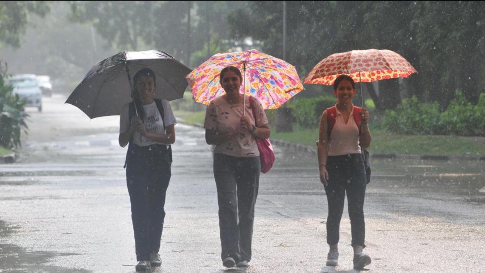 13.7 mm rain, winds cool down Chandigarh - Hindustan Times