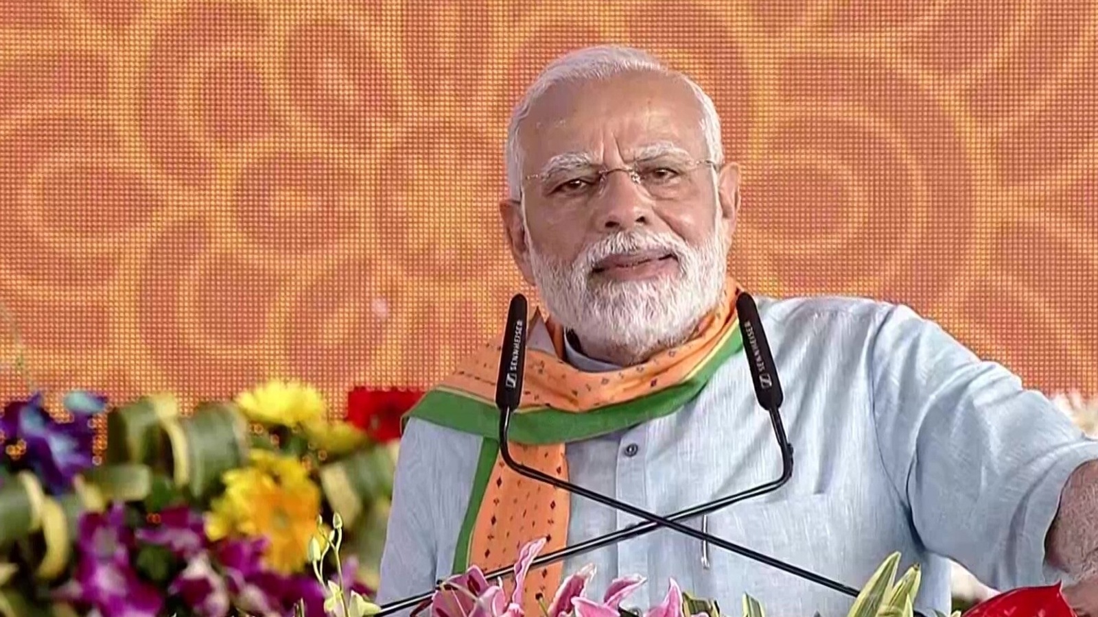 PM Modi appeals for ‘standing ovation’ for Cheetahs brought from Africa ...