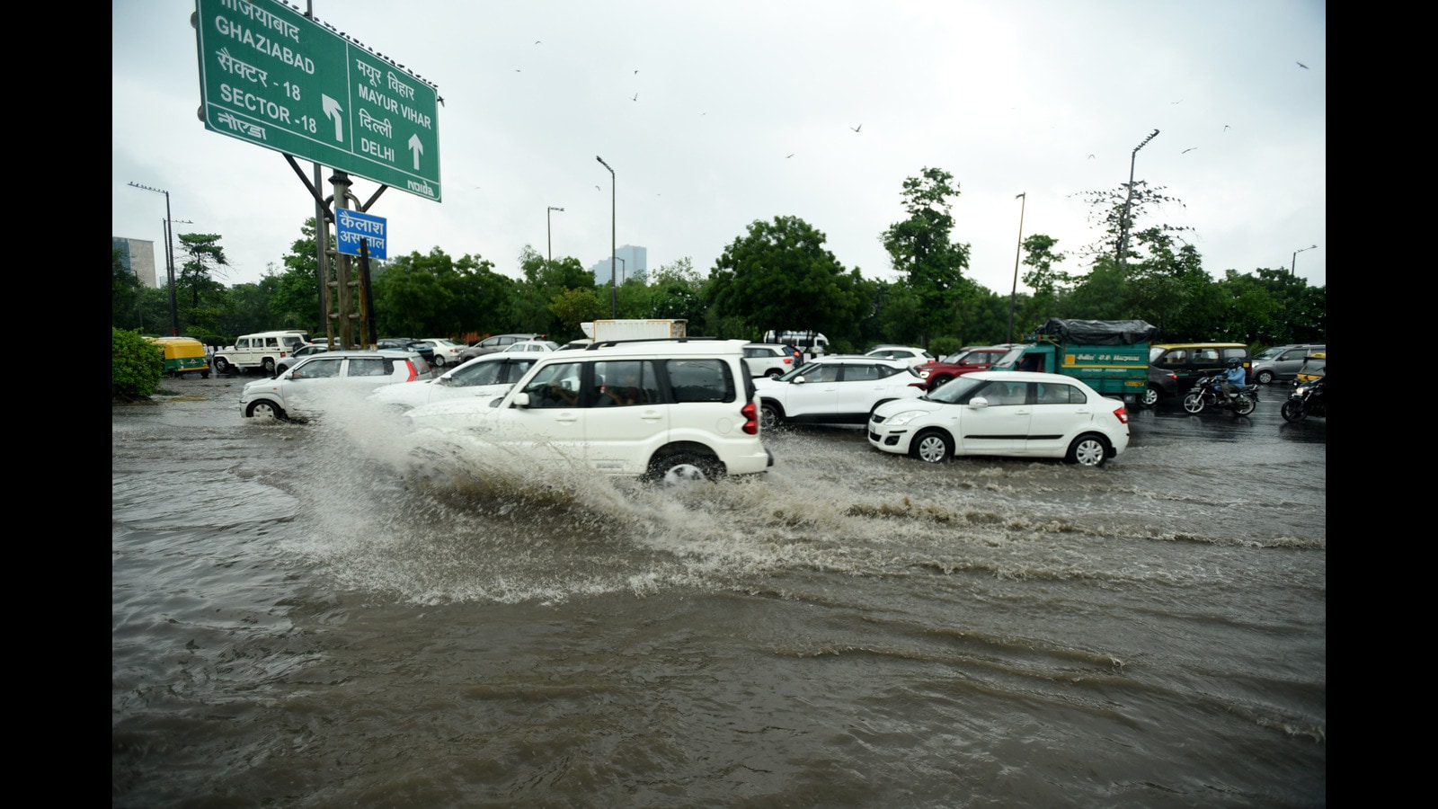 Incessant rain slows down traffic, inundates areas in G Noida ...