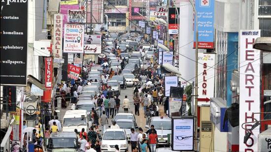 Karnataka govt tables new bill to help decongest Bengaluru | Latest ...