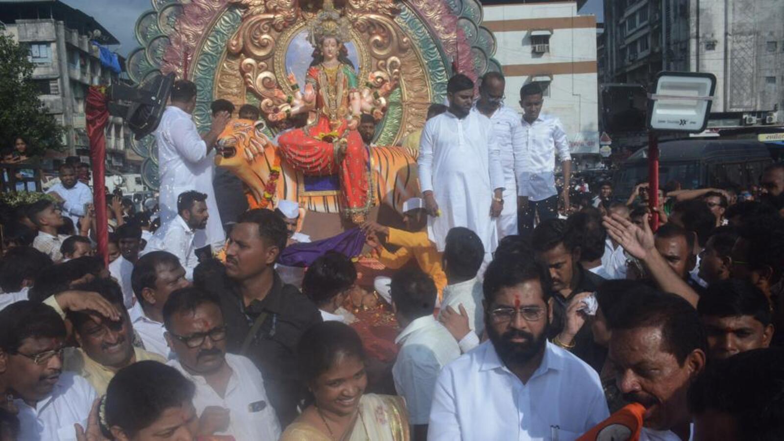 BJP-Shinde faction aims to dominate Navratri | Mumbai news