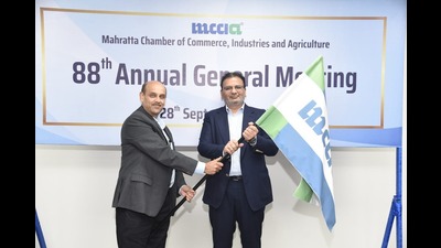 Deepak Karandikar takes over as MCCIA president | Hindustan Times