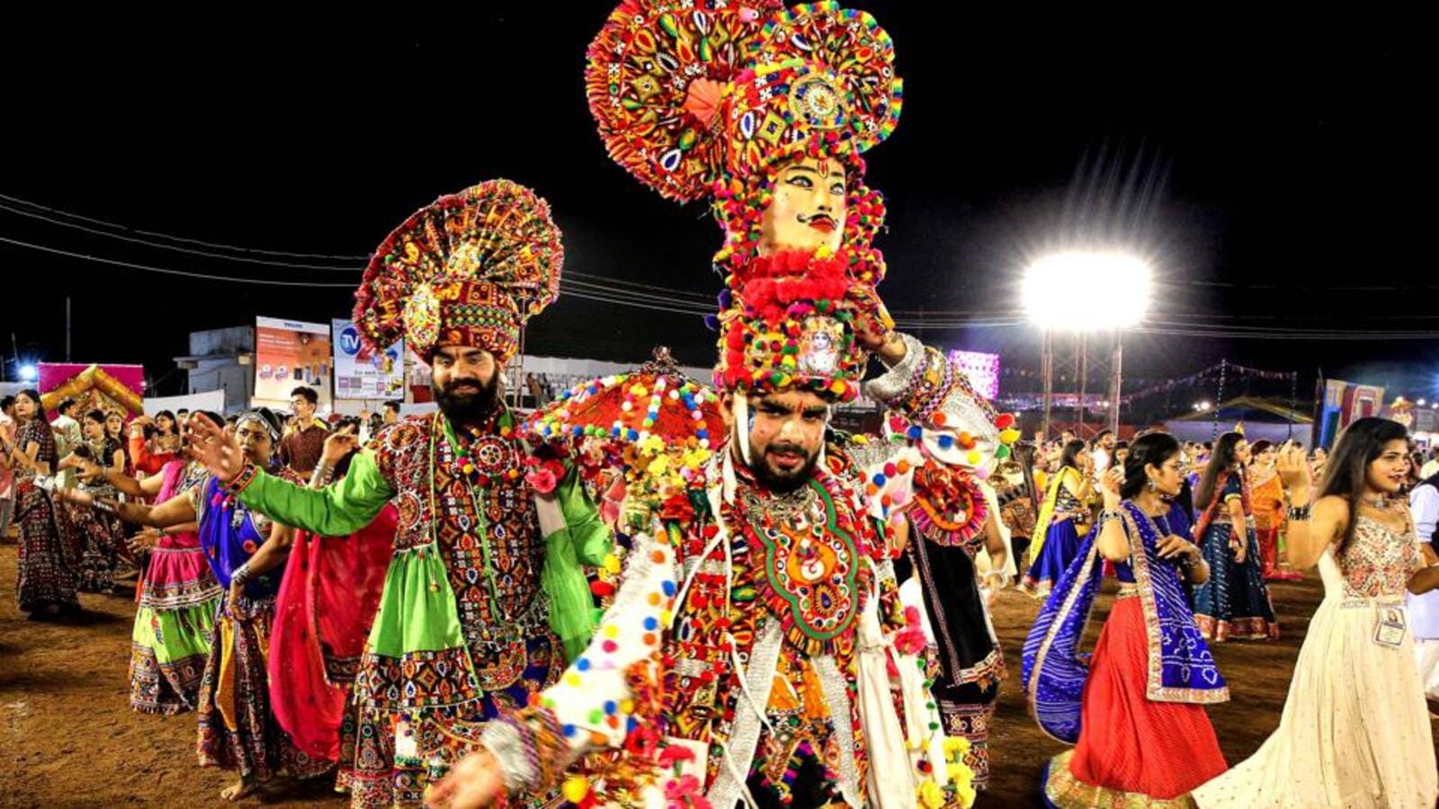 Pandals in Madhya Pradesh restrict entry of Muslims | Latest News India