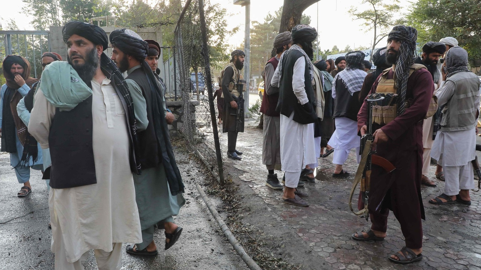 Suicide blast in Kabul kills 19: Taliban official | World News