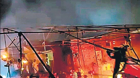 3 children among 5 killed in pandal fire | India News