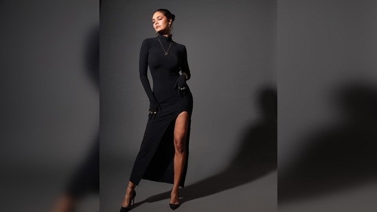 Esha Gupta channels her inner Bond girl in figure-grasping backless ...