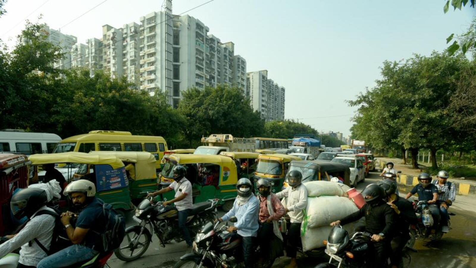 Flyover construction at Noida’s Parthala Chowk leads to traffic ...