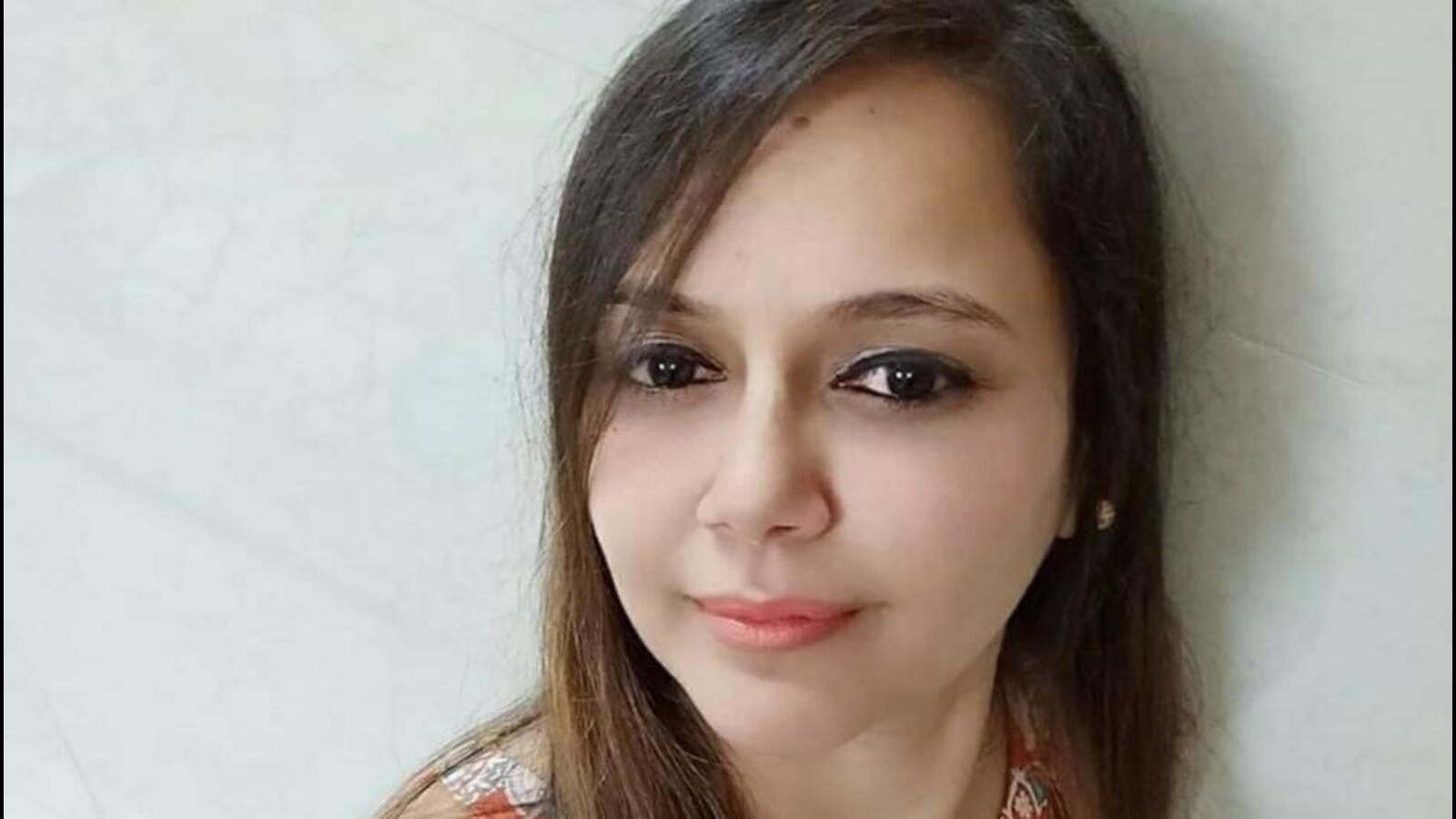 UK-based con woman dupes people of ₹9.60 crore | Mumbai news